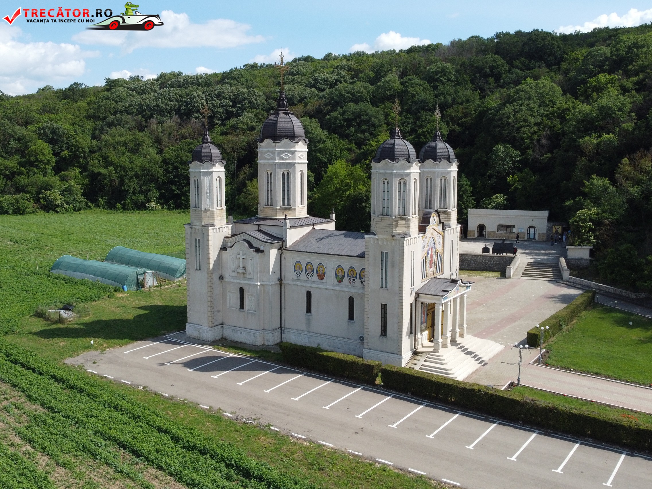 Mănăstirea „Peștera Sfântului Apostol Andrei”, Constanța, România ...