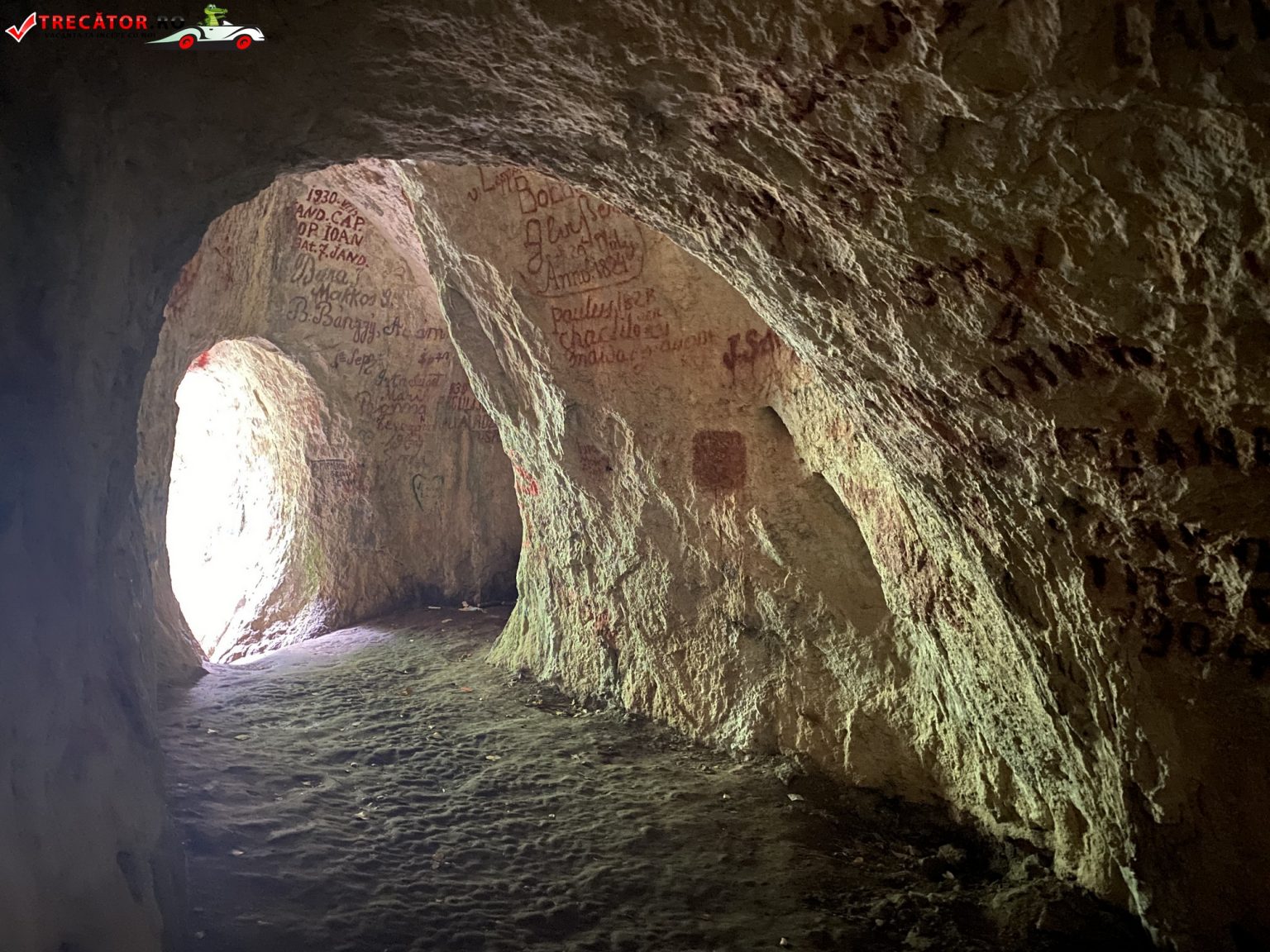 Pestera Grota Haiducilor – Obiective turistice de văzut și vizitat