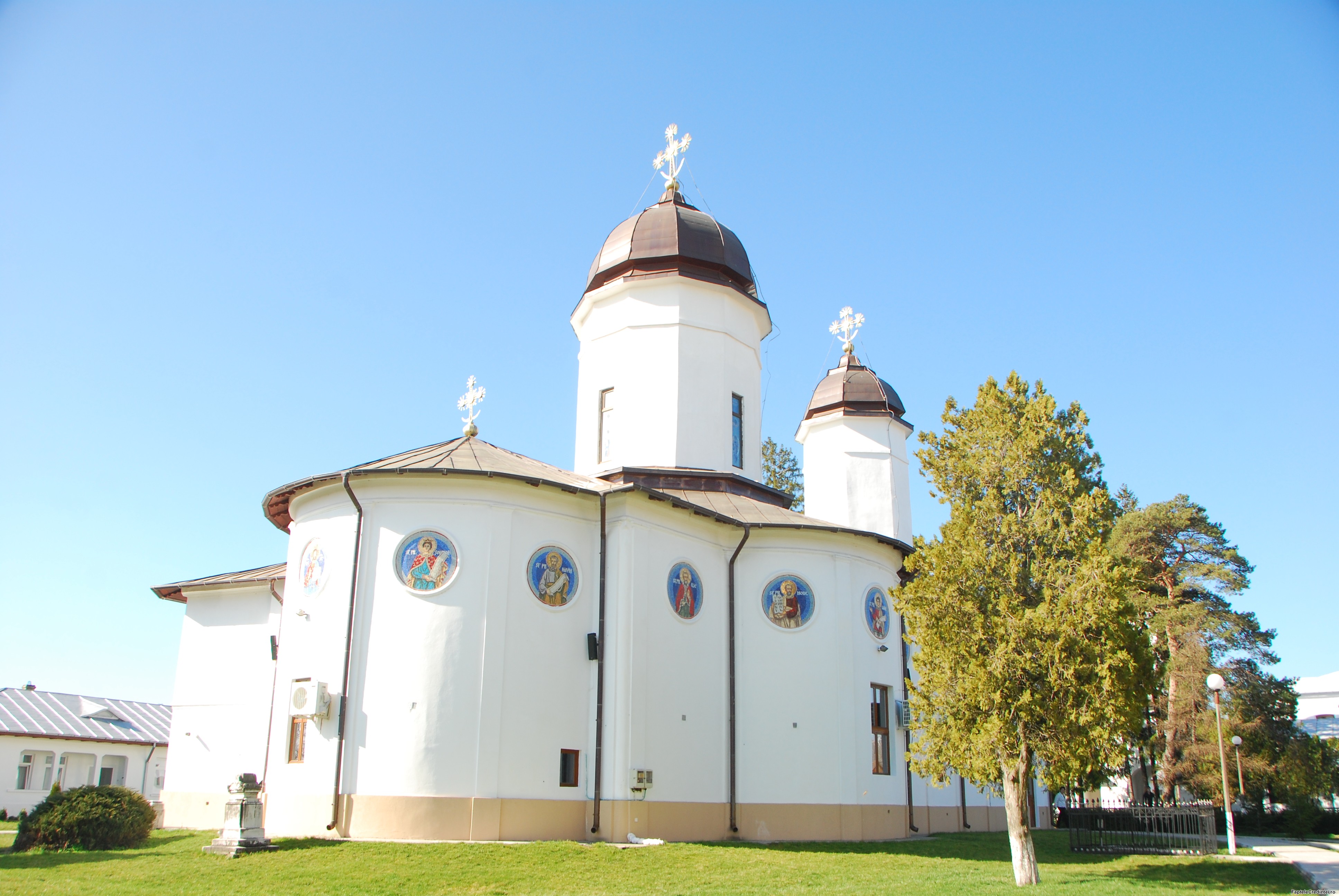 Mănăstirea Țigănești | Trecator prin lume
