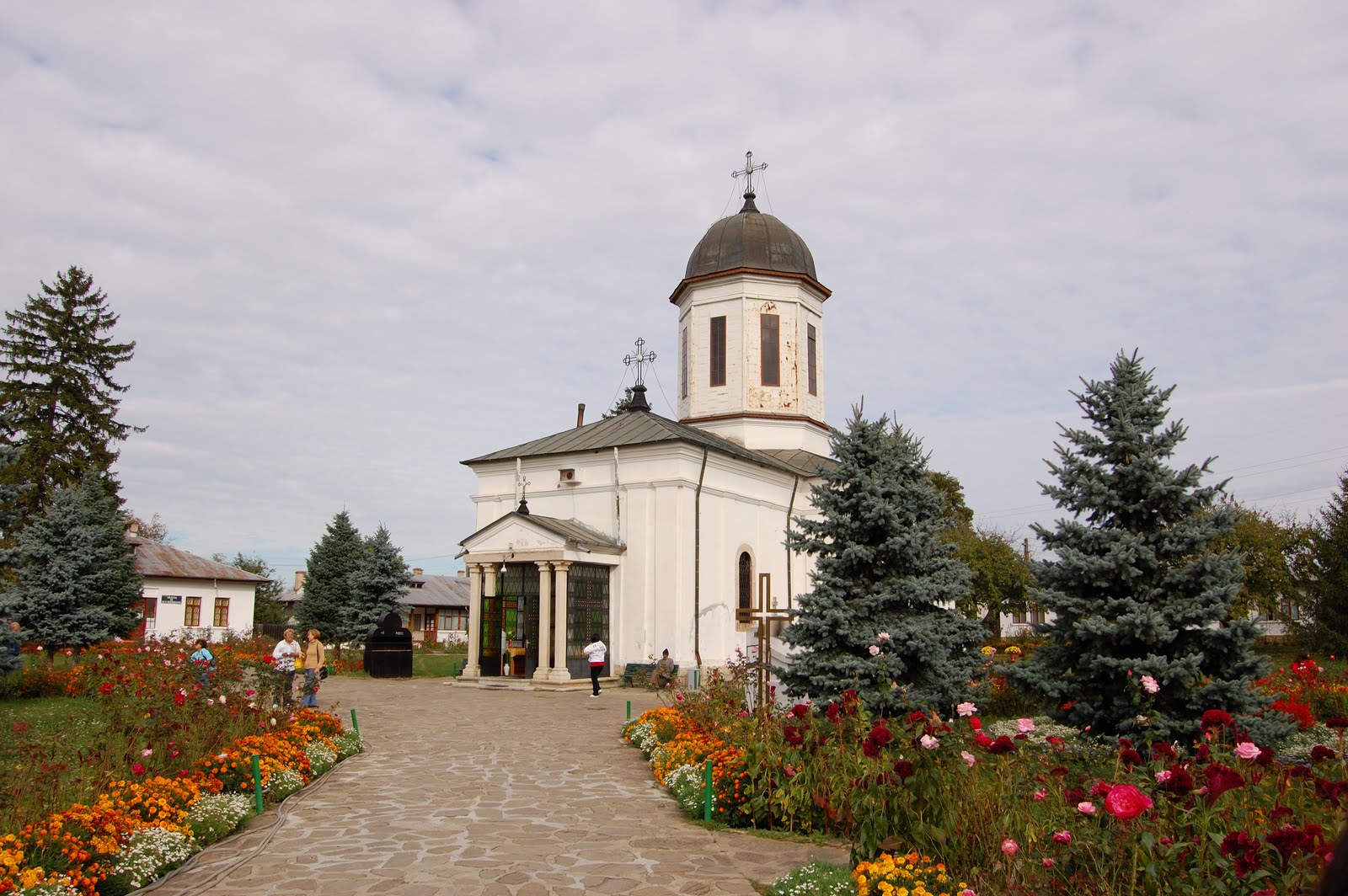 Mănăstirea Zamfira | Trecator prin lume