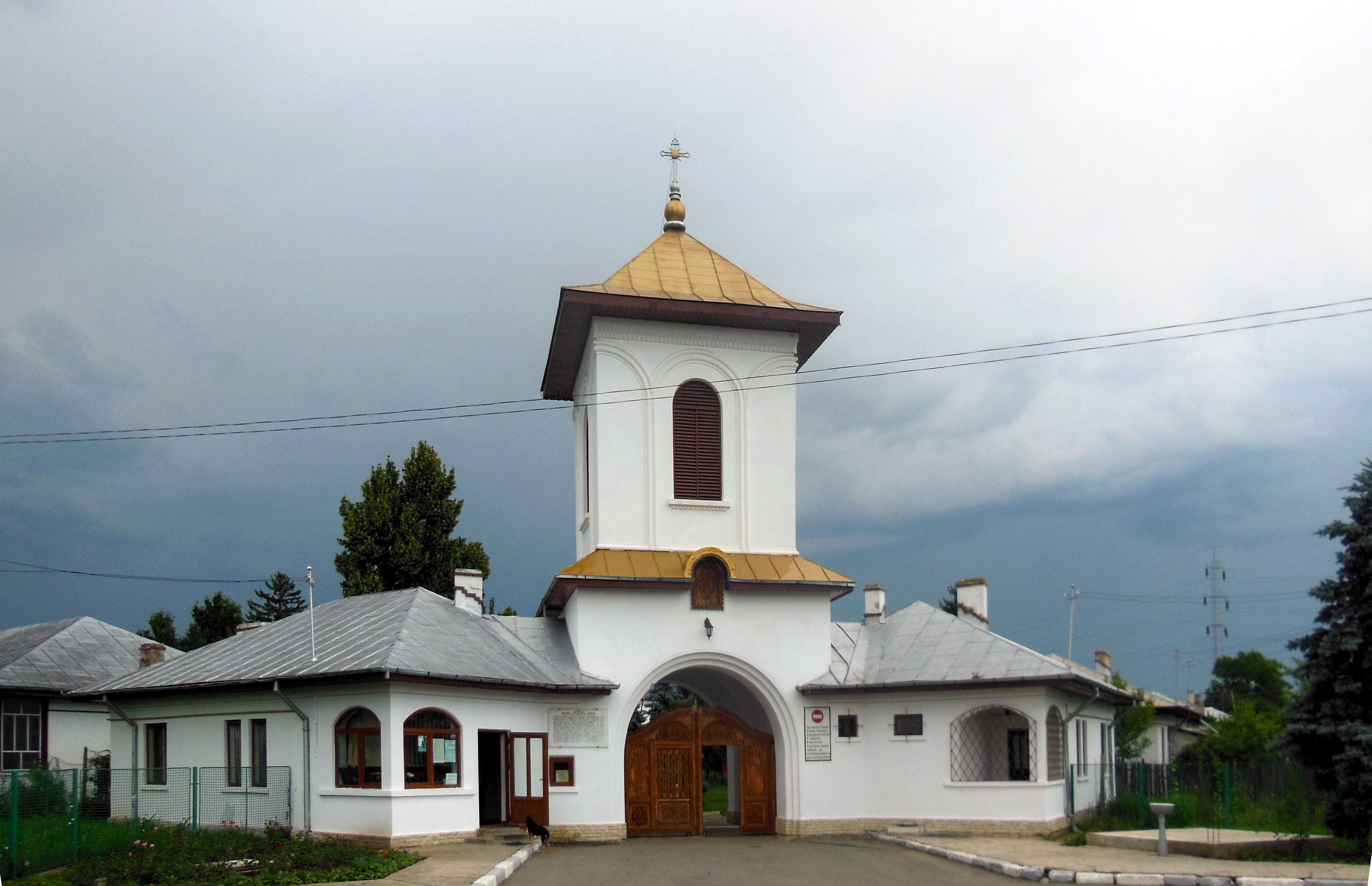 Mănăstirea Zamfira | Trecator prin lume