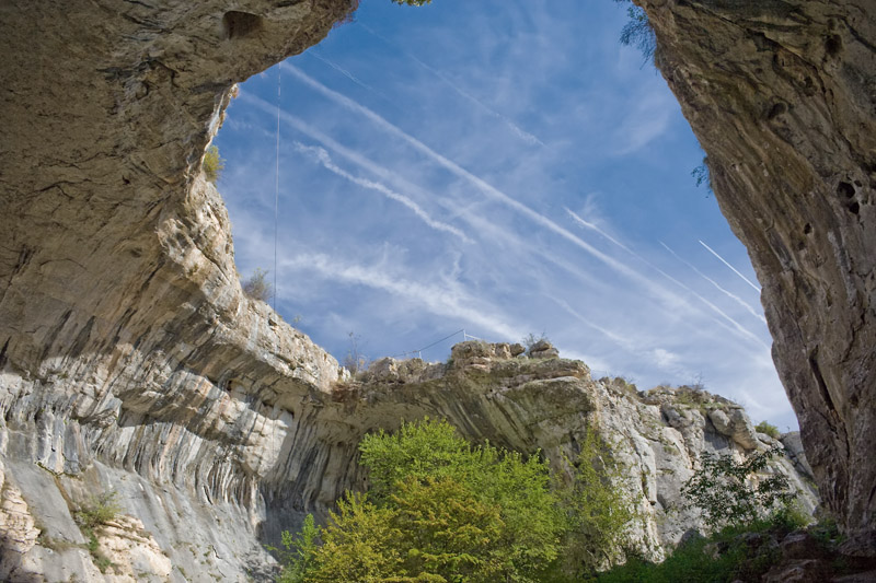 Pestera Prohodna | Obiective turistice de văzut și vizitat