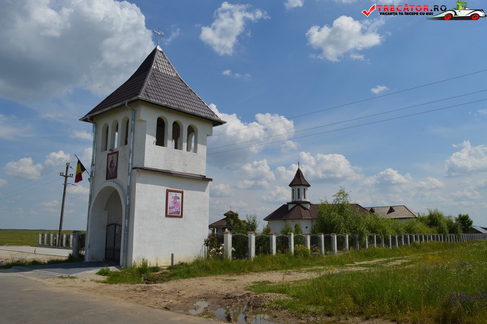 Manastirea Patroaia-Deal | Obiective turistice de văzut și vizitat