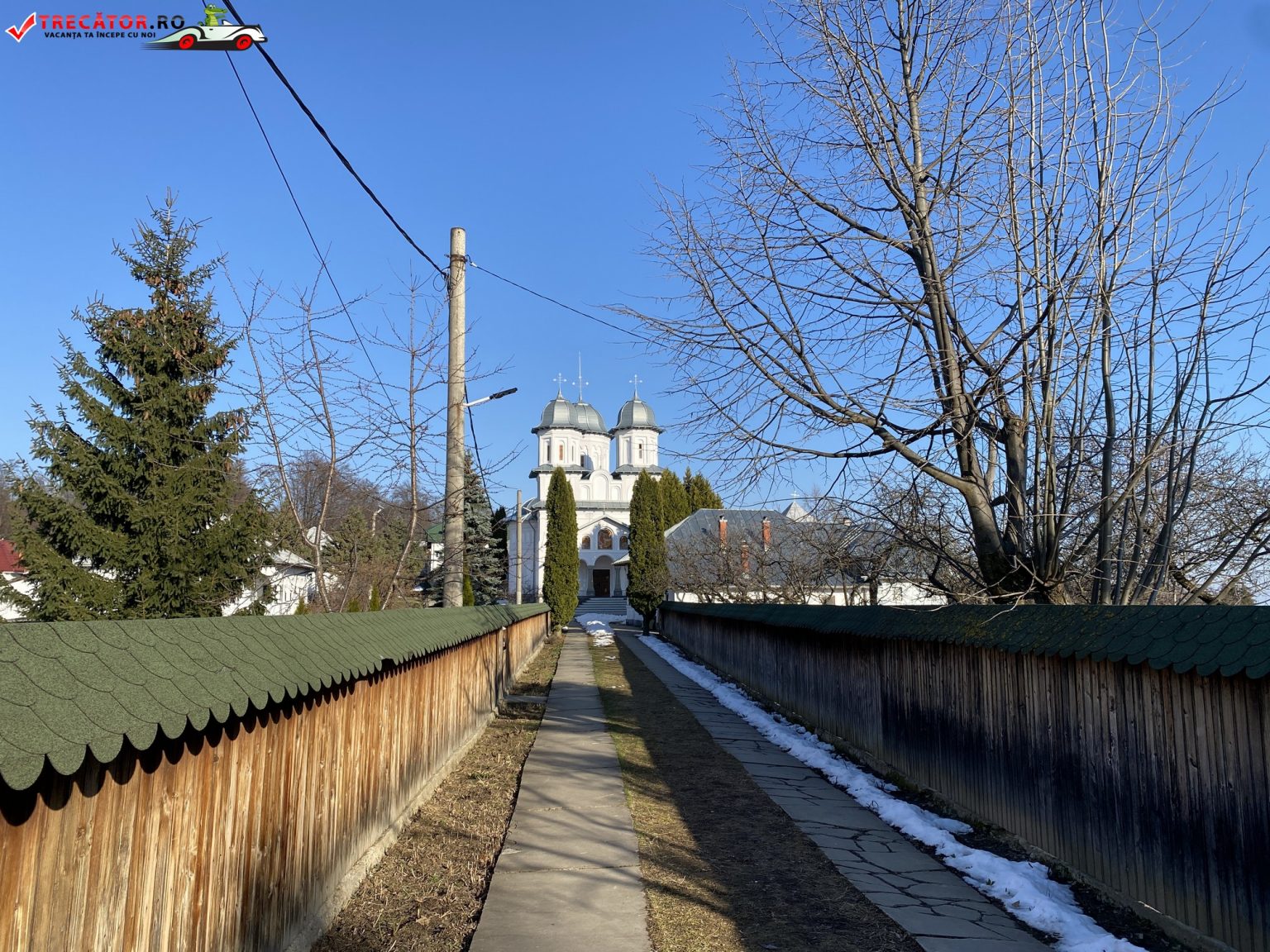 Manastirea Slanic | Obiective turistice de văzut și vizitat