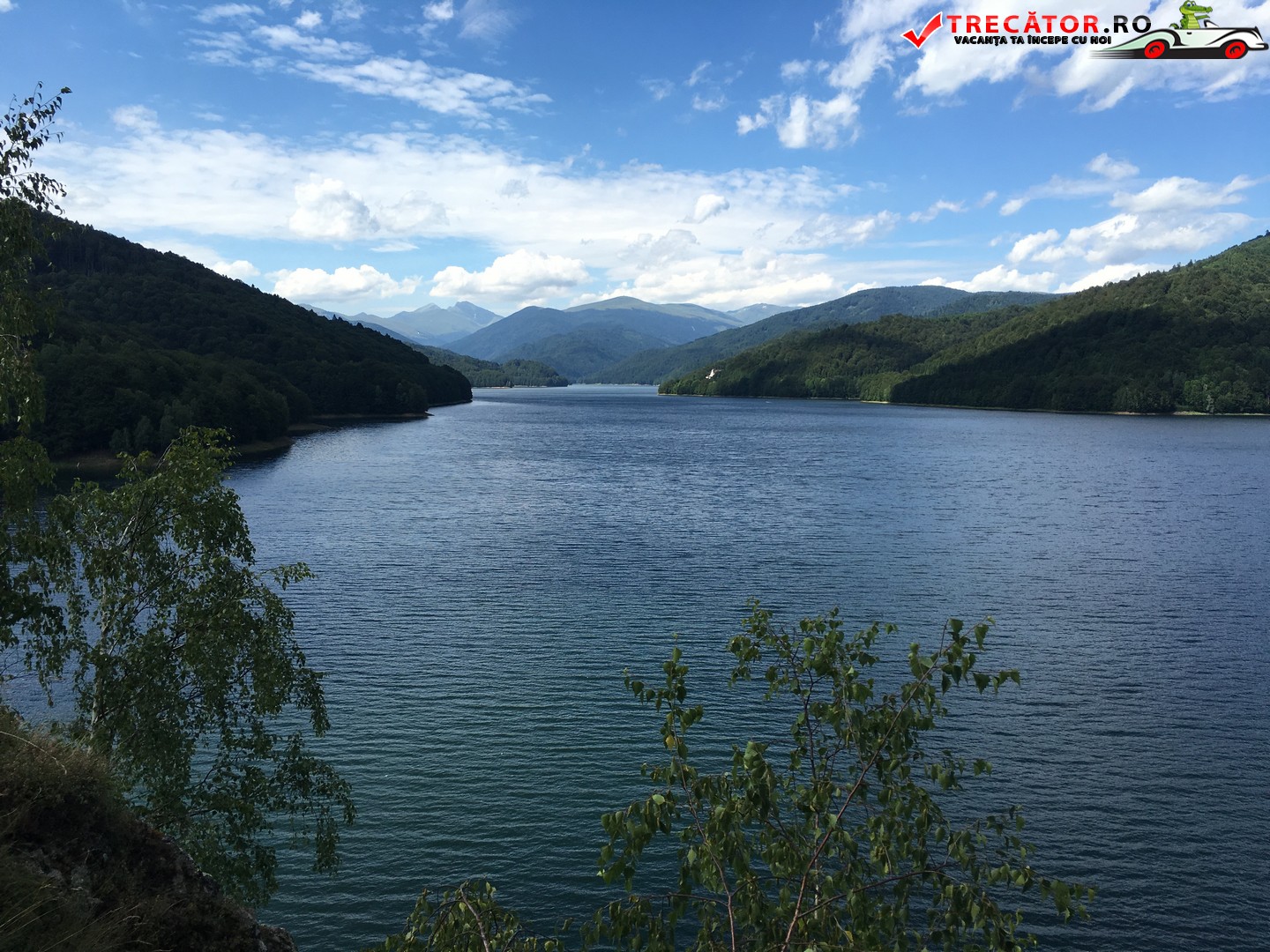 Lacul și barajul Vidraru – Obiective turistice de văzut și vizitat