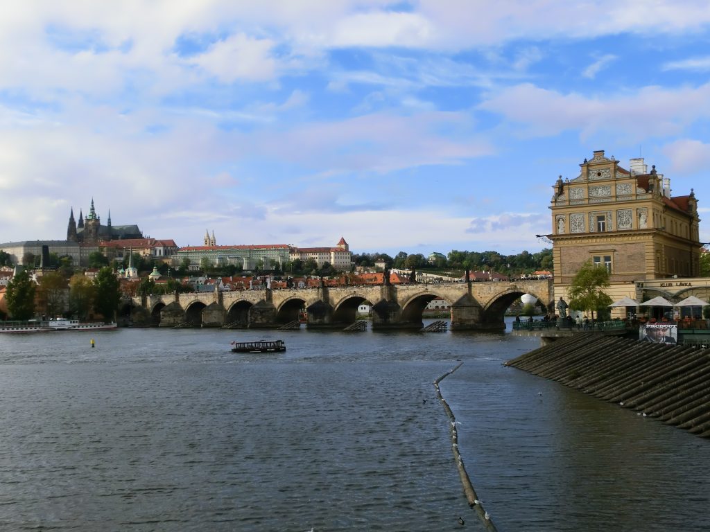 Podul Carol din Praga | Obiective turistice de văzut și vizitat
