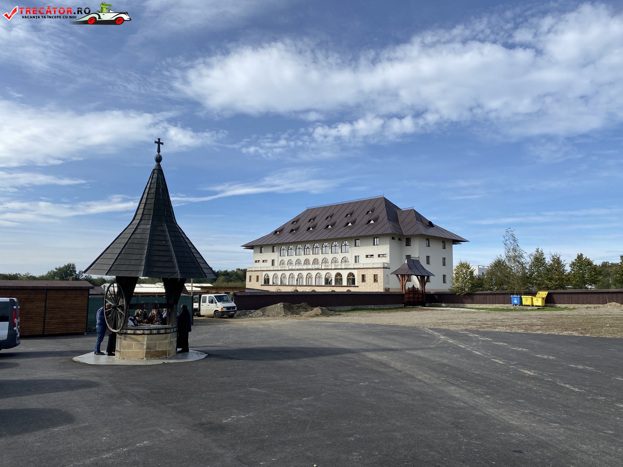 Manastirea Hadambu – Obiective turistice de văzut și vizitat