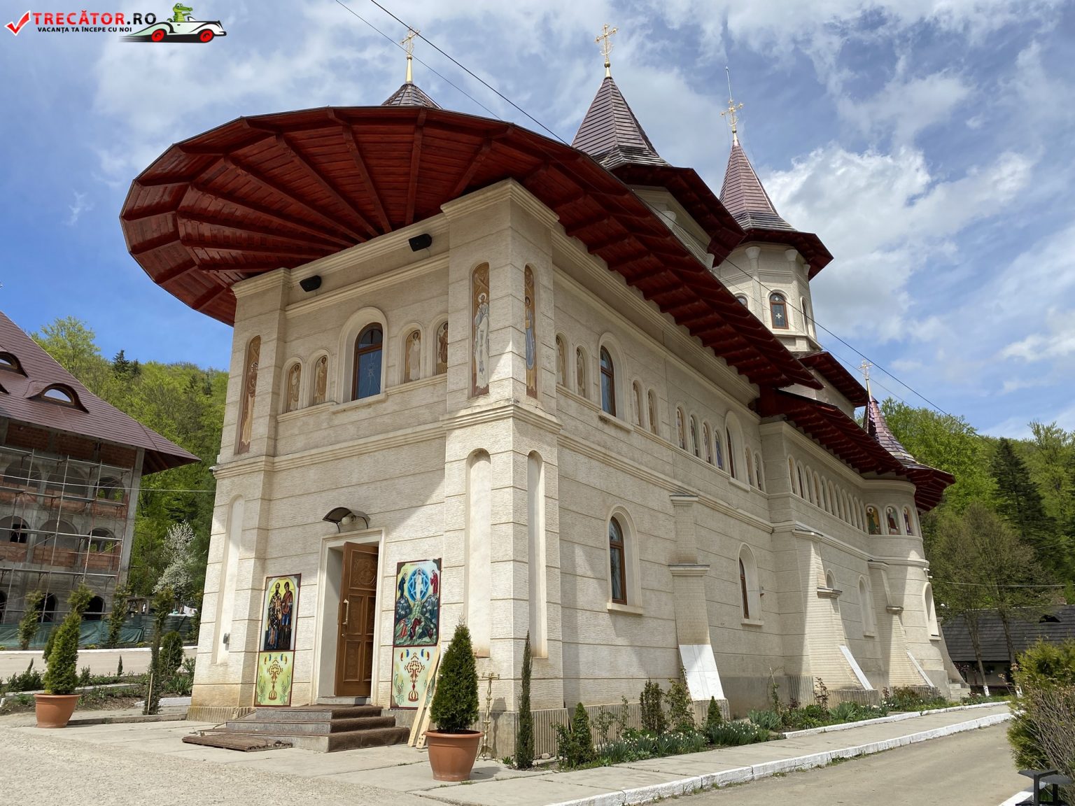 Mănăstirea Nechit – Obiective turistice de văzut și vizitat