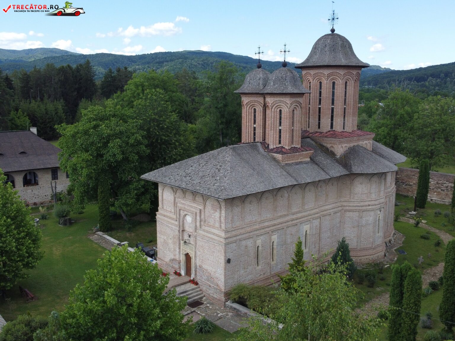 Complexul arhitectural de la Brebu. Mănăstirea Brebu – Obiective ...
