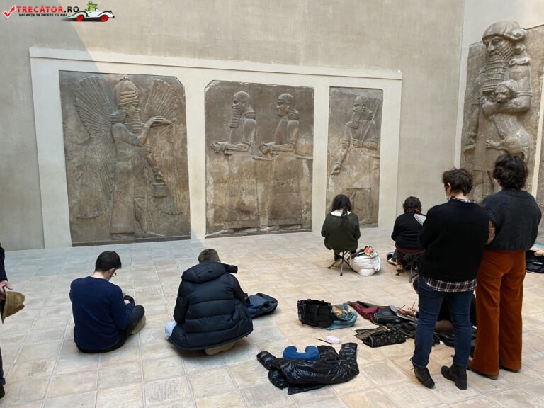 Muzeul Luvru, Paris, Franța – Obiective turistice de văzut și vizitat