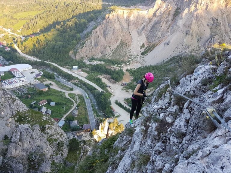 Ce este via ferrata? Cele 10 trasee de Via Ferrata din România ...