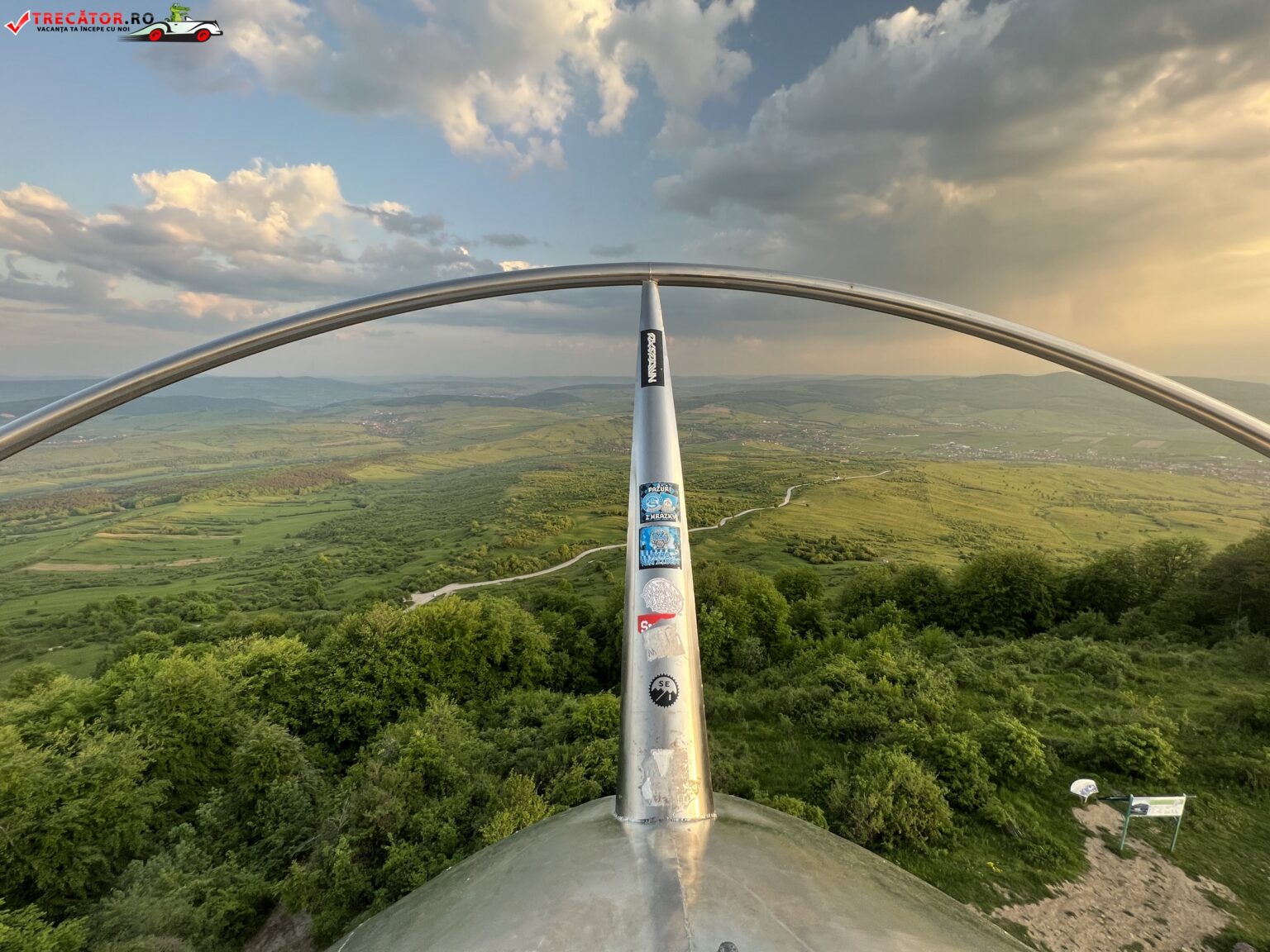 Statuia Inima Lui Iisus de pe dealul Gordon – Obiective turistice de ...