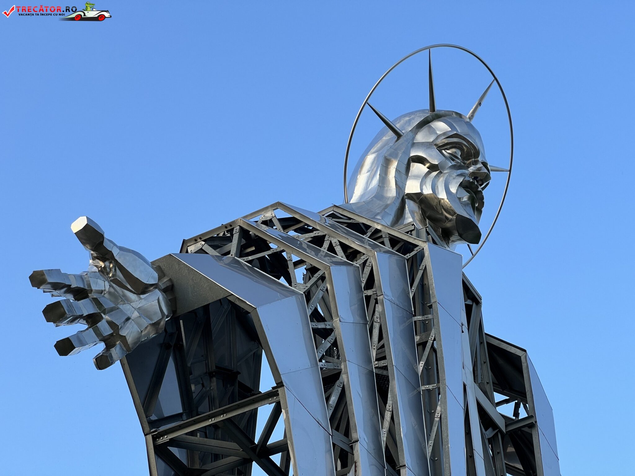 Statuia Inima Lui Iisus de pe dealul Gordon – Obiective turistice de ...