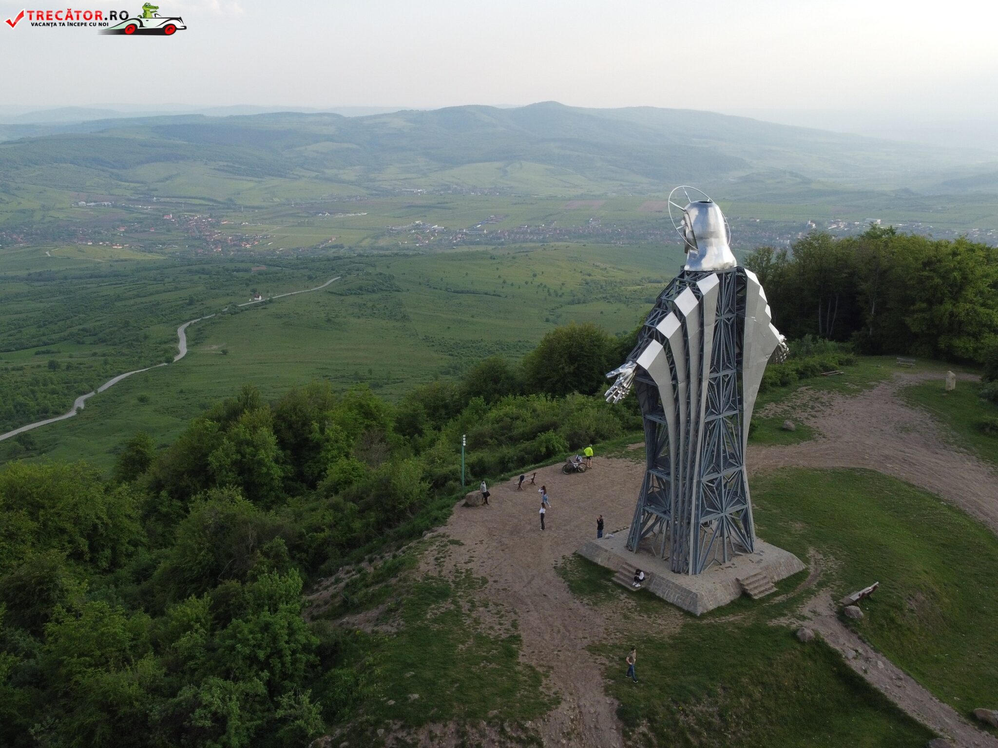 Statuia Inima Lui Iisus de pe dealul Gordon – Obiective turistice de ...