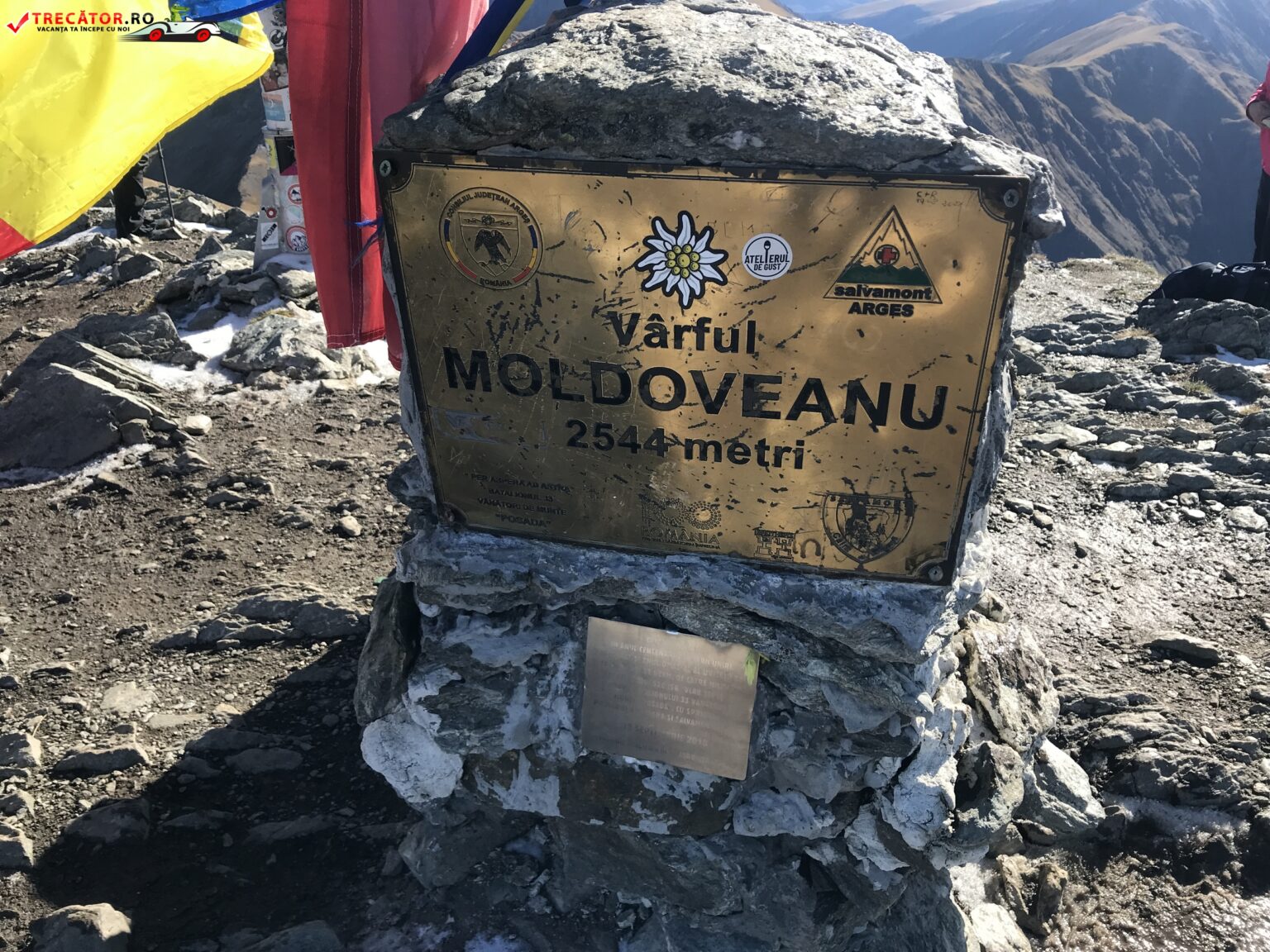 Drumeție către Vârful Moldoveanu dinspre Stâna lui Burnei – Obiective ...